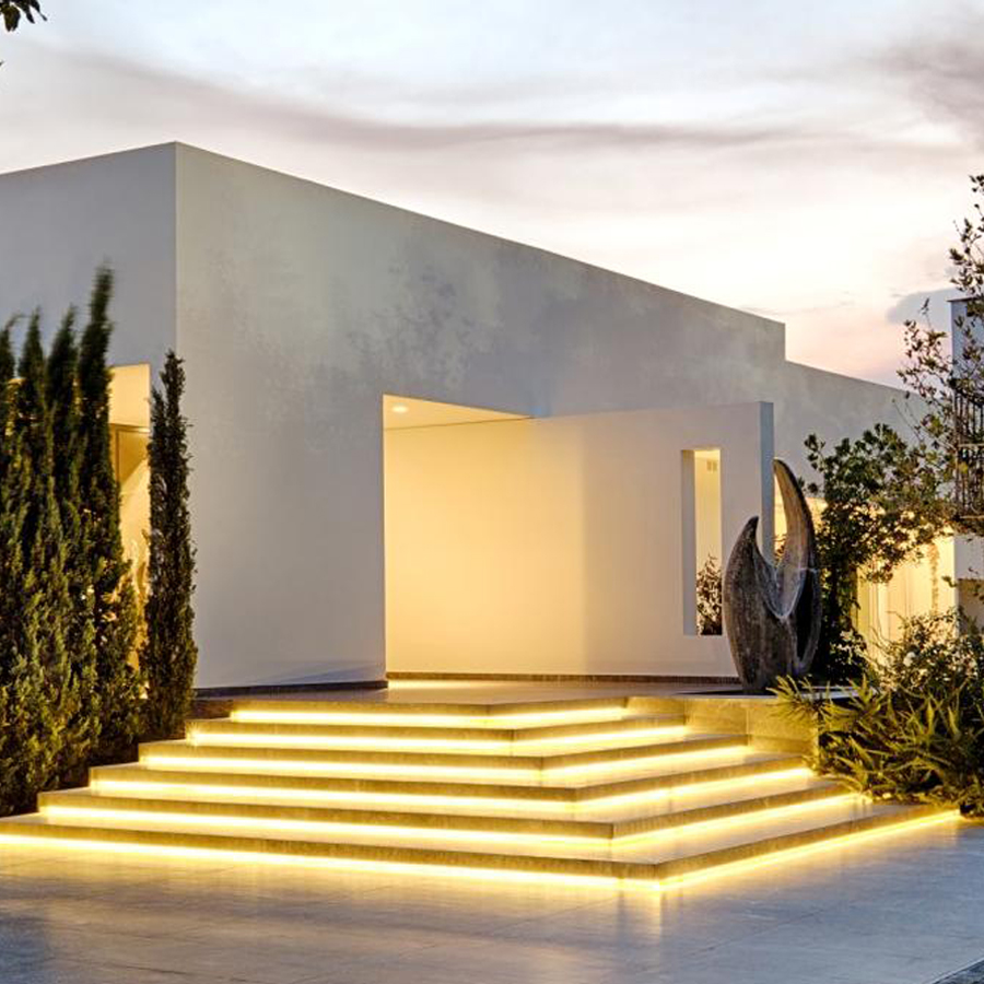RESIDENCE – Elena Karoula